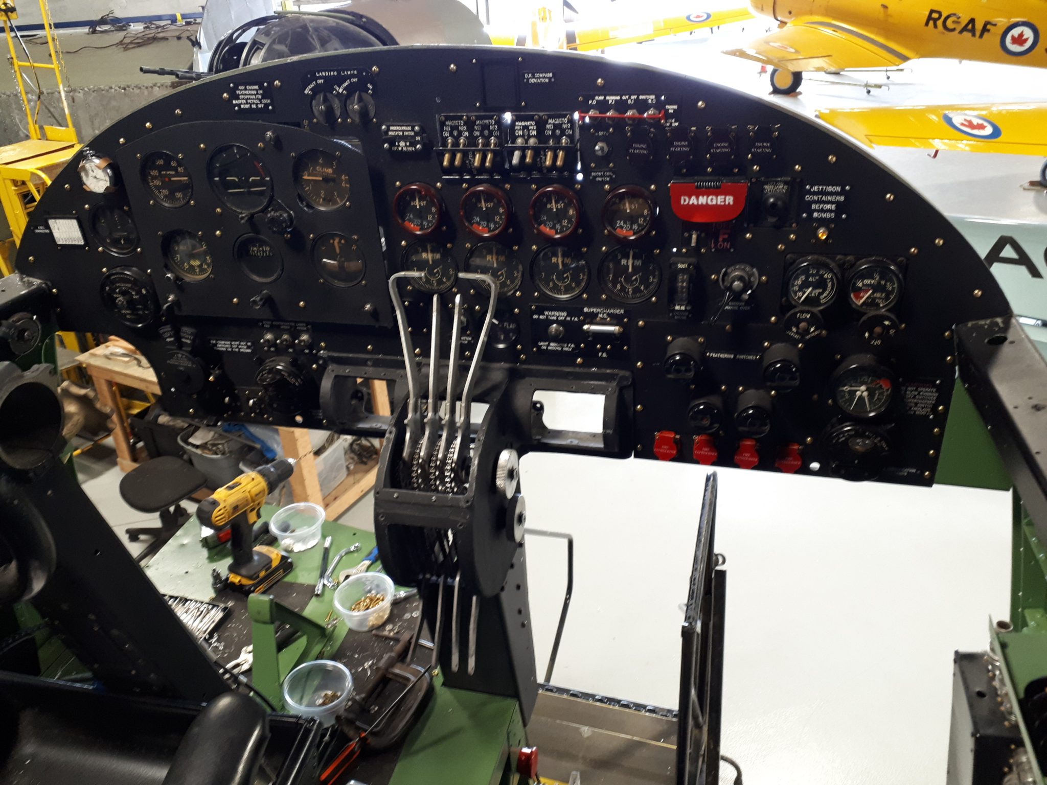 AVRO LANCASTER (FM212) – Canadian Aviation Museum