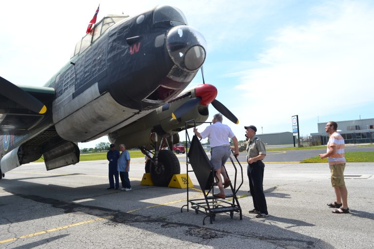 AVRO LANCASTER (FM212) – Canadian Aviation Museum
